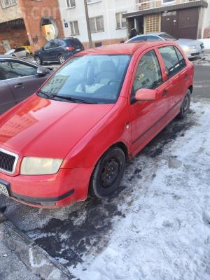 Red Skoda Fabia 2001 in Riga, with an engine capacity of 1.40 L and mileage of 222 thousand km for 1000 €, photo 2 on AUTOMOTO.COM.LV