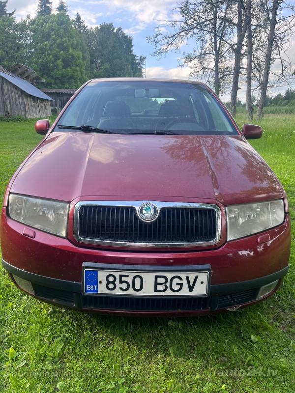 Red Skoda Fabia 2002 in Tapa, with an engine capacity of 1.90 L and mileage of 201 thousand km for 1100 €, photo 1 on AUTOMOTO.COM.LV