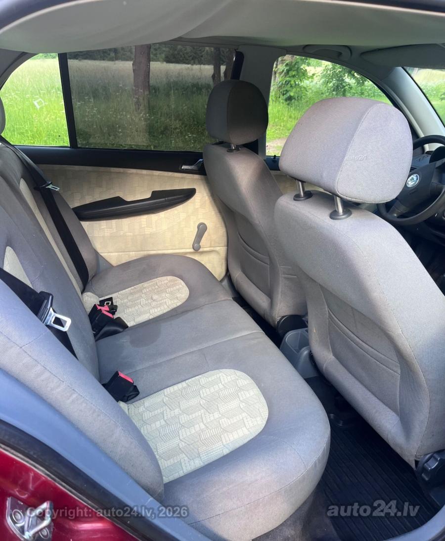 Sarkans Skoda Fabia 2002 Tapa, ar dzinēja tilpumu 1.90 L un nobraukumu 201 tūkst. km par 1100 €, foto 12 vietnē AUTOMOTO.COM.LV