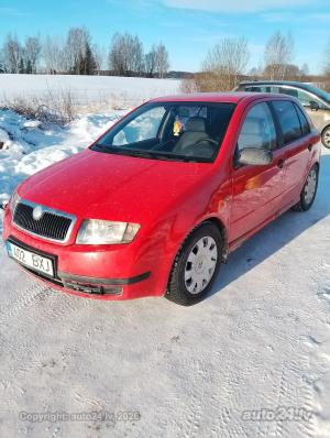 Red Skoda Fabia 2003 in Tallinn, with an engine capacity of 1.20 L and mileage of 291 thousand km for 1300 €, photo 3 on AUTOMOTO.COM.LV