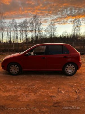 Red Skoda Fabia 2003 in Tallinn, with an engine capacity of 1.20 L and mileage of 291 thousand km for 1300 €, photo 8 on AUTOMOTO.COM.LV