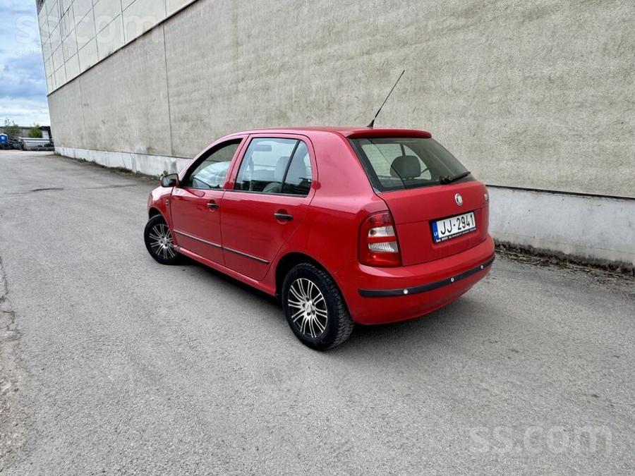 Красный Шкода Фабия 2003 в Рига, объемом двигателя 1.90 л и пробегом 368 тыс. км за 1340 €, фото 3 на AUTOMOTO.COM.LV