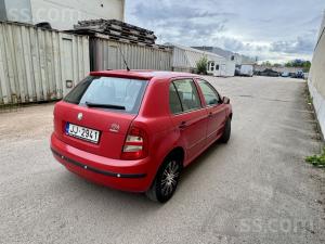 Красный Шкода Фабия 2003 в Рига, объемом двигателя 1.90 л и пробегом 368 тыс. км за 1340 €, фото 5 на AUTOMOTO.COM.LV