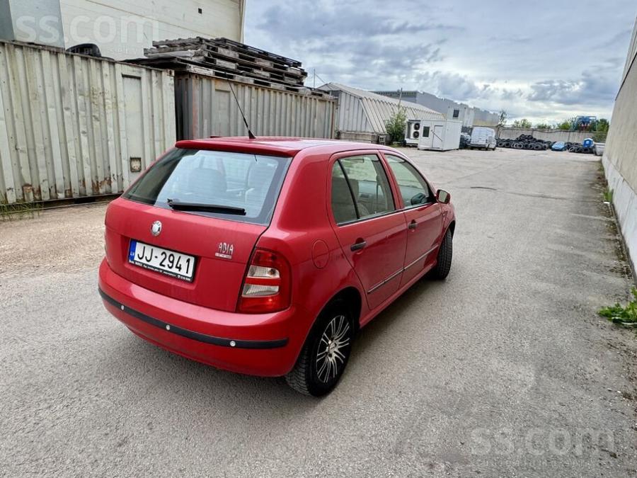 Красный Шкода Фабия 2003 в Рига, объемом двигателя 1.90 л и пробегом 368 тыс. км за 1340 €, фото 5 на AUTOMOTO.COM.LV