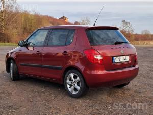 Sarkans Skoda Fabia 2007 Saldus, ar dzinēja tilpumu 1.90 L un nobraukumu 247 tūkst. km par 3300 €, foto 3 vietnē AUTOMOTO.COM.LV
