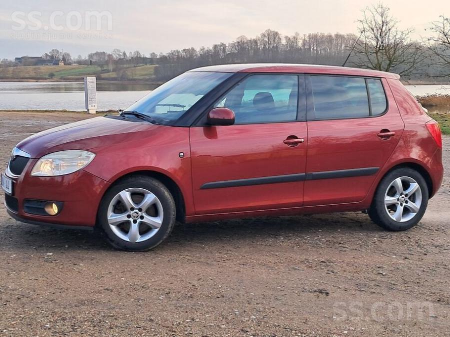 Sarkans Skoda Fabia 2007 Saldus, ar dzinēja tilpumu 1.90 L un nobraukumu 247 tūkst. km par 3300 €, foto 4 vietnē AUTOMOTO.COM.LV