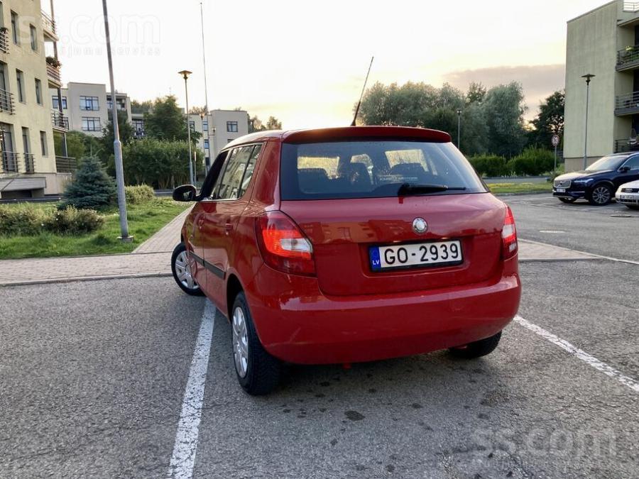 Sarkans Skoda Fabia 2007 Rīga, ar dzinēja tilpumu 1.20 L un nobraukumu 160 tūkst. km par 1900 €, foto 4 vietnē AUTOMOTO.COM.LV