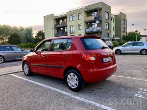 Sarkans Skoda Fabia 2007 Rīga, ar dzinēja tilpumu 1.20 L un nobraukumu 160 tūkst. km par 1900 €, foto 14 vietnē AUTOMOTO.COM.LV