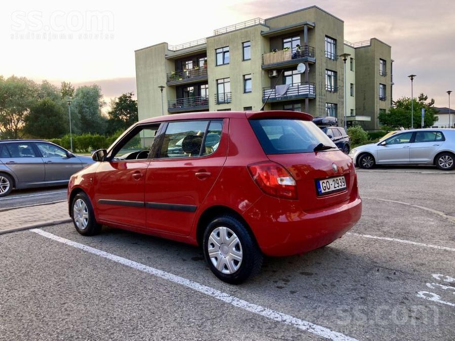 Sarkans Skoda Fabia 2007 Rīga, ar dzinēja tilpumu 1.20 L un nobraukumu 160 tūkst. km par 1900 €, foto 14 vietnē AUTOMOTO.COM.LV