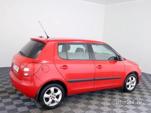 Red Skoda Fabia 2007 in Tallinn, with an engine capacity of 1.20 L and mileage of 111 thousand km for 999 €, photo 4 on AUTOMOTO.COM.LV