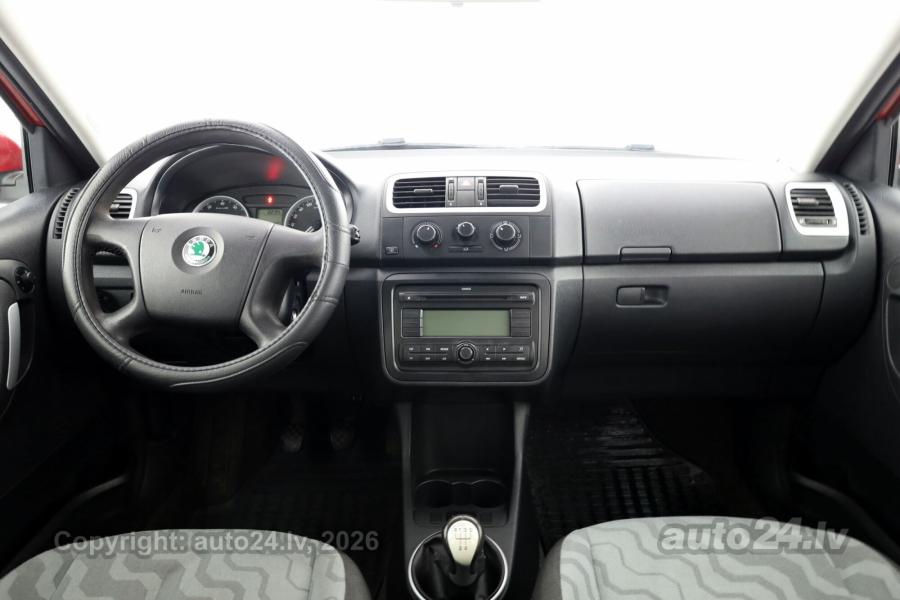 Red Skoda Fabia 2007 in Tallinn, with an engine capacity of 1.20 L and mileage of 111 thousand km for 999 €, photo 6 on AUTOMOTO.COM.LV