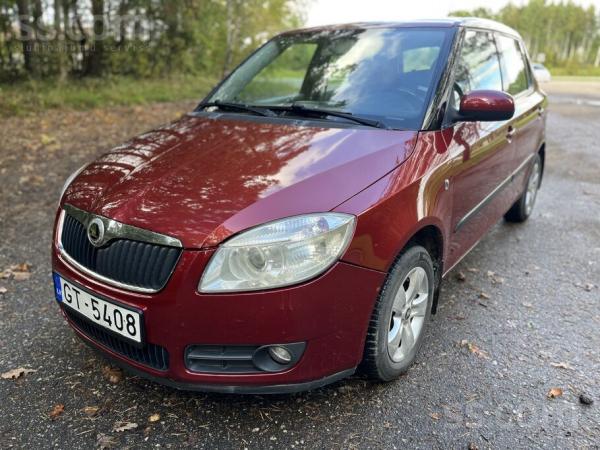 Red Skoda Fabia 2007 in Valmiera, with an engine capacity of 1.40 L and mileage of 248 thousand km for 2000 €, photo 1 on AUTOMOTO.COM.LV