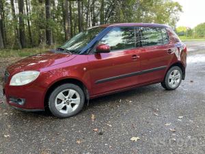 Red Skoda Fabia 2007 in Valmiera, with an engine capacity of 1.40 L and mileage of 248 thousand km for 2000 €, photo 3 on AUTOMOTO.COM.LV