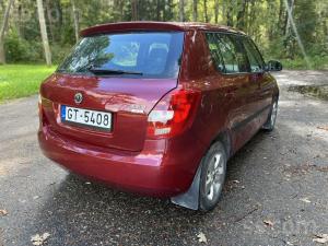 Red Skoda Fabia 2007 in Valmiera, with an engine capacity of 1.40 L and mileage of 248 thousand km for 2000 €, photo 4 on AUTOMOTO.COM.LV