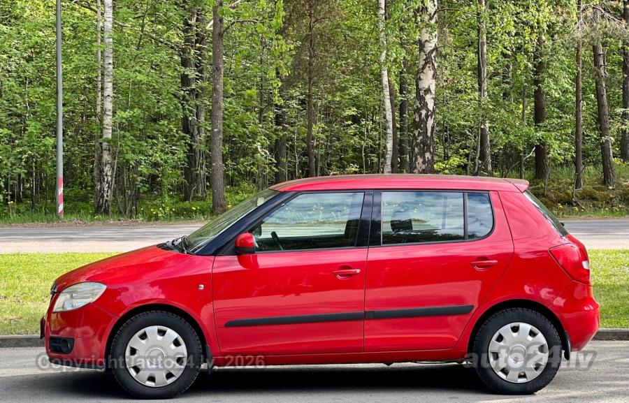 Красный Шкода Фабия 2008 в Таллин, объемом двигателя 1.60 л и пробегом 122 тыс. км за 3490 €, фото 5 на AUTOMOTO.COM.LV