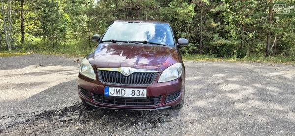 Sarkans Skoda Fabia 2010 Ignalina, ar dzinēja tilpumu 1.60 L un nobraukumu 439 tūkst. km par 750 €, foto 3 vietnē AUTOMOTO.COM.LV