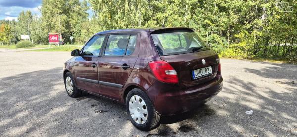 Sarkans Skoda Fabia 2010 Ignalina, ar dzinēja tilpumu 1.60 L un nobraukumu 439 tūkst. km par 750 €, foto 7 vietnē AUTOMOTO.COM.LV