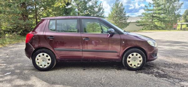 Sarkans Skoda Fabia 2010 Ignalina, ar dzinēja tilpumu 1.60 L un nobraukumu 439 tūkst. km par 750 €, foto 10 vietnē AUTOMOTO.COM.LV