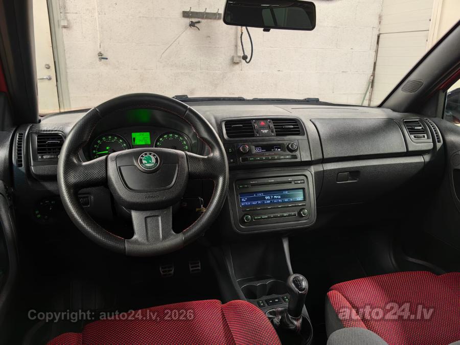 Red Skoda Fabia 2011 in Viljandi, with an engine capacity of 1.60 L and mileage of 243 thousand km for 4690 €, photo 5 on AUTOMOTO.COM.LV