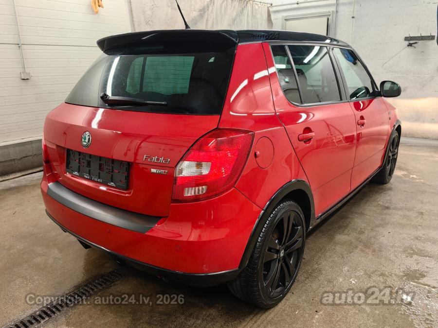 Red Skoda Fabia 2011 in Viljandi, with an engine capacity of 1.60 L and mileage of 243 thousand km for 4690 €, photo 16 on AUTOMOTO.COM.LV