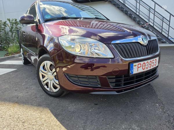 Sarkans Skoda Fabia 2011 Kauņa, ar dzinēja tilpumu 1.20 L un nobraukumu 164 tūkst. km par 2890 €, foto 3 vietnē AUTOMOTO.COM.LV