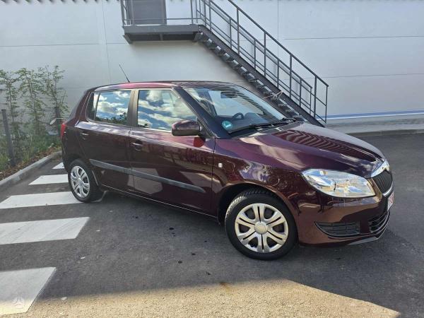 Sarkans Skoda Fabia 2011 Kauņa, ar dzinēja tilpumu 1.20 L un nobraukumu 164 tūkst. km par 2890 €, foto 8 vietnē AUTOMOTO.COM.LV