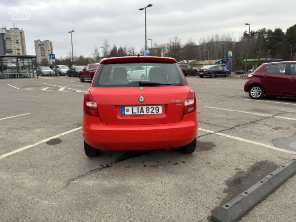 Red Skoda Fabia 2012 in Vilnius, with an engine capacity of 1.20 L and mileage of 190 thousand km for 2600 €, photo 5 on AUTOMOTO.COM.LV
