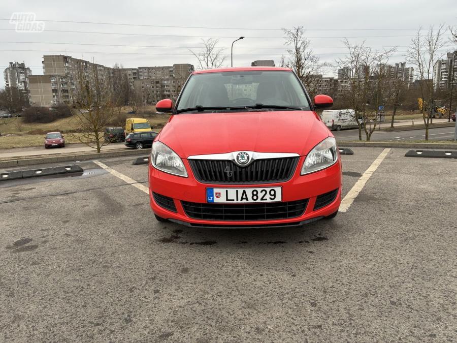 Sarkans Skoda Fabia 2012 Viļņa, ar dzinēja tilpumu 1.20 L un nobraukumu 190 tūkst. km par 2600 €, foto 10 vietnē AUTOMOTO.COM.LV