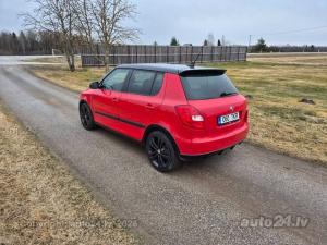 Red Skoda Fabia 2012 in Tallinn, with an engine capacity of 1.60 L and mileage of 275 thousand km for 6000 €, photo 5 on AUTOMOTO.COM.LV