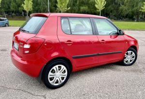 Sarkans Skoda Fabia 2012 Viļņa, ar dzinēja tilpumu 1.60 L un nobraukumu 253 tūkst. km par 2390 €, foto 9 vietnē AUTOMOTO.COM.LV