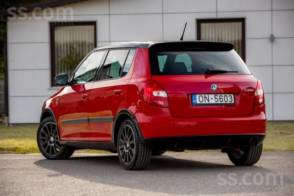 Red Skoda Fabia 2013 in Jelgava, with an engine capacity of 1.60 L and mileage of 233 thousand km for 4390 €, photo 9 on AUTOMOTO.COM.LV