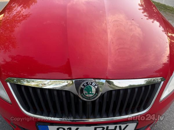 Red Skoda Fabia 2013 in Tallinn, with an engine capacity of 1.60 L and mileage of 350 thousand km for 2300 €, photo 6 on AUTOMOTO.COM.LV