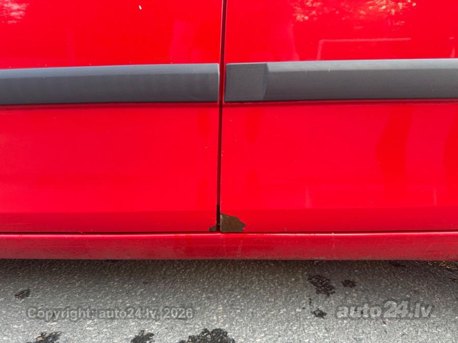 Red Skoda Fabia 2013 in Tallinn, with an engine capacity of 1.60 L and mileage of 350 thousand km for 2300 €, photo 9 on AUTOMOTO.COM.LV