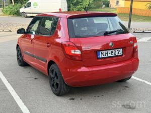 Red Skoda Fabia 2013 in Talsi, with an engine capacity of 1.60 L and mileage of 445 thousand km for 1200 €, photo 7 on AUTOMOTO.COM.LV