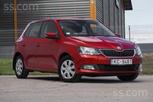 Red Skoda Fabia 2015 in Riga, with an engine capacity of 1.20 L and mileage of 207 thousand km for 4990 €, photo 2 on AUTOMOTO.COM.LV