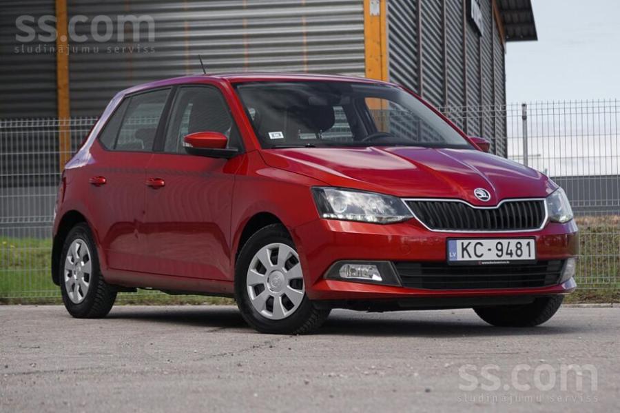 Red Skoda Fabia 2015 in Riga, with an engine capacity of 1.20 L and mileage of 207 thousand km for 4990 €, photo 2 on AUTOMOTO.COM.LV