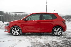 Red Skoda Fabia 2015 in Vilnius, with an engine capacity of 1.20 L and mileage of 100 thousand km for 6690 €, photo 2 on AUTOMOTO.COM.LV