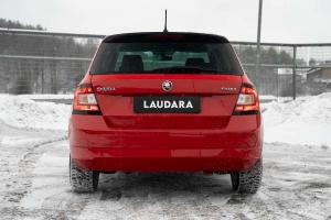 Red Skoda Fabia 2015 in Vilnius, with an engine capacity of 1.20 L and mileage of 100 thousand km for 6690 €, photo 4 on AUTOMOTO.COM.LV