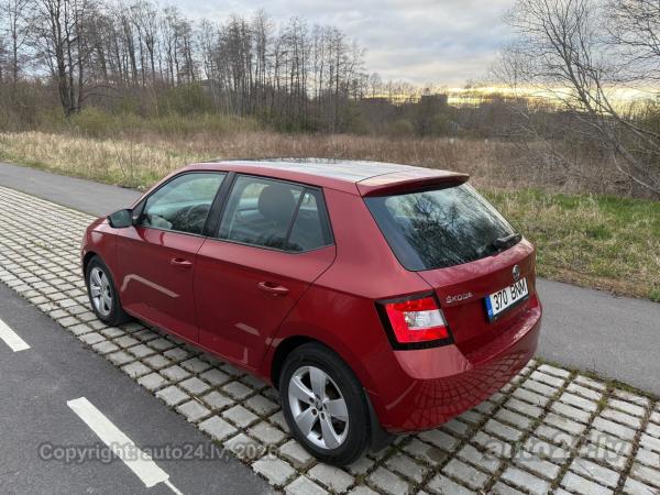 Sarkans Skoda Fabia 2015 Tallina, ar dzinēja tilpumu 1.20 L un nobraukumu 102 tūkst. km par 8500 €, foto 10 vietnē AUTOMOTO.COM.LV