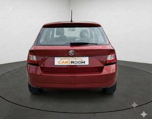 Red Skoda Fabia 2015 in Vilnius, with an engine capacity of 1.20 L and mileage of 250 thousand km for 4300 €, photo 7 on AUTOMOTO.COM.LV
