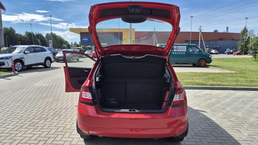 Sarkans Skoda Fabia 2015 Plungė, ar dzinēja tilpumu 1.20 L un nobraukumu 83 tūkst. km par 6100 €, foto 11 vietnē AUTOMOTO.COM.LV