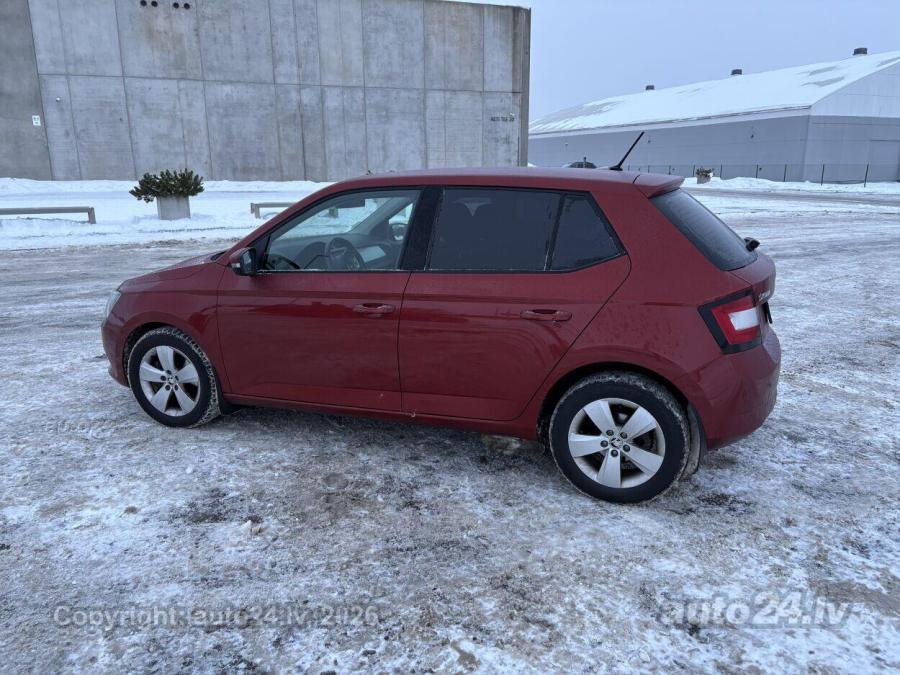 Red Skoda Fabia 2016 in Tallinn, with an engine capacity of 1.20 L and mileage of 115 thousand km for 6500 €, photo 7 on AUTOMOTO.COM.LV