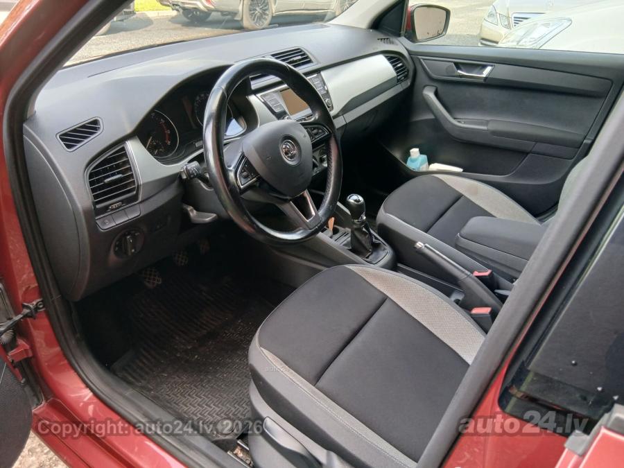Sarkans Skoda Fabia 2016 Viljandi, ar dzinēja tilpumu 1.20 L un nobraukumu 150 tūkst. km par 5400 €, foto 6 vietnē AUTOMOTO.COM.LV