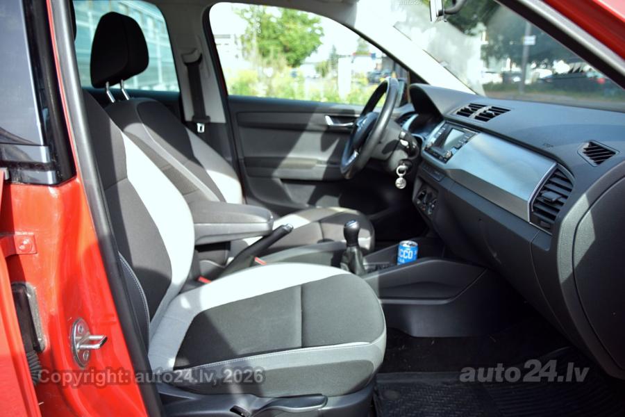 Sarkans Skoda Fabia 2016 Tartu, ar dzinēja tilpumu 1.00 L un nobraukumu 117 tūkst. km par 5990 €, foto 17 vietnē AUTOMOTO.COM.LV