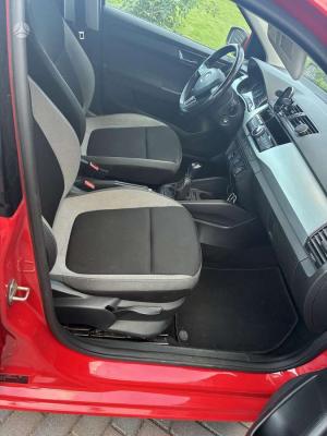 Red Skoda Fabia 2017 in Panevezys, with an engine capacity of 1.20 L and mileage of 34 thousand km for 7200 €, photo 8 on AUTOMOTO.COM.LV