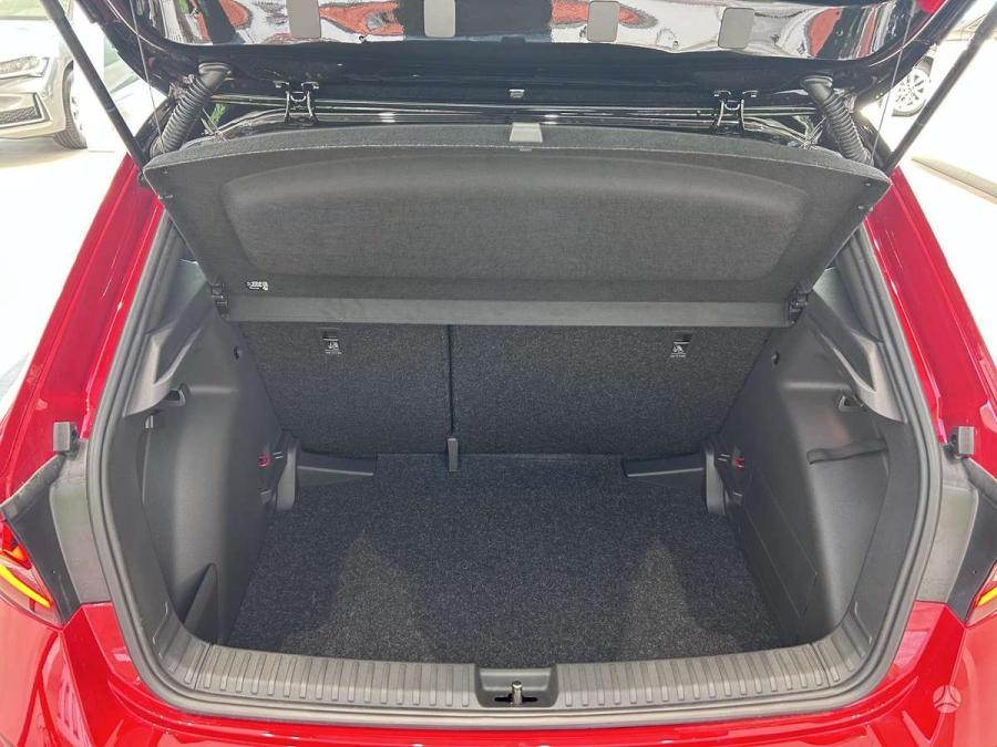 Red Skoda Fabia 2026 in Vilnius, with an engine capacity of 1.50 L and mileage of 0 thousand km for 30500 €, photo 24 on AUTOMOTO.COM.LV