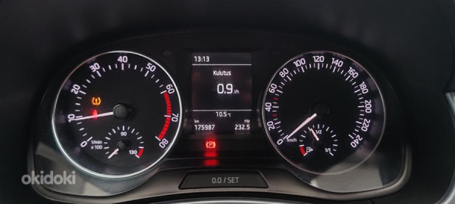 Sarkans Skoda Fabia 2017 Tallina, ar dzinēja tilpumu 1.20 L un nobraukumu 176 tūkst. km par 6200 €, foto 9 vietnē AUTOMOTO.COM.LV
