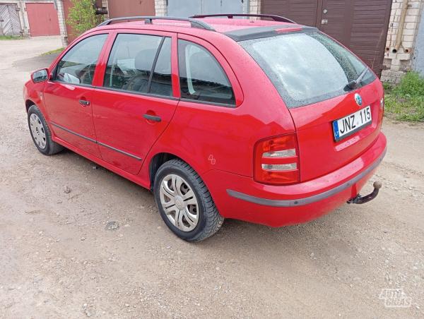 Red Skoda Fabia 2003 in Panevezys, with an engine capacity of 1.90 L and mileage of 244 thousand km for 1750 €, photo 1 on AUTOMOTO.COM.LV