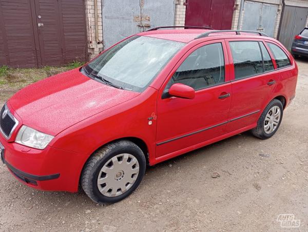 Red Skoda Fabia 2003 in Panevezys, with an engine capacity of 1.90 L and mileage of 244 thousand km for 1750 €, photo 4 on AUTOMOTO.COM.LV