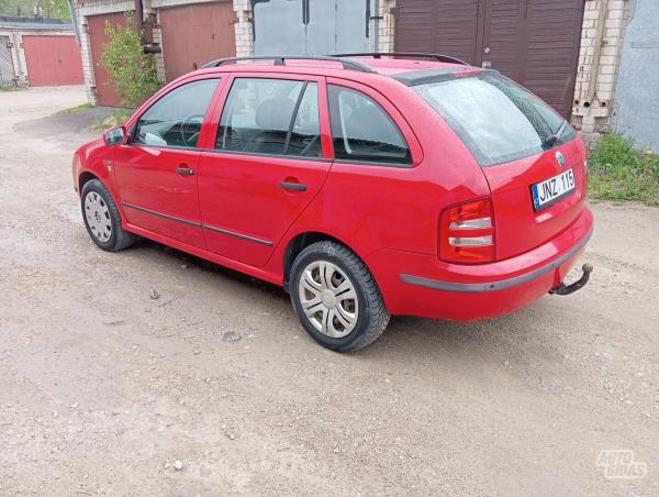 Red Skoda Fabia 2003 in Panevezys, with an engine capacity of 1.90 L and mileage of 244 thousand km for 1750 €, photo 7 on AUTOMOTO.COM.LV